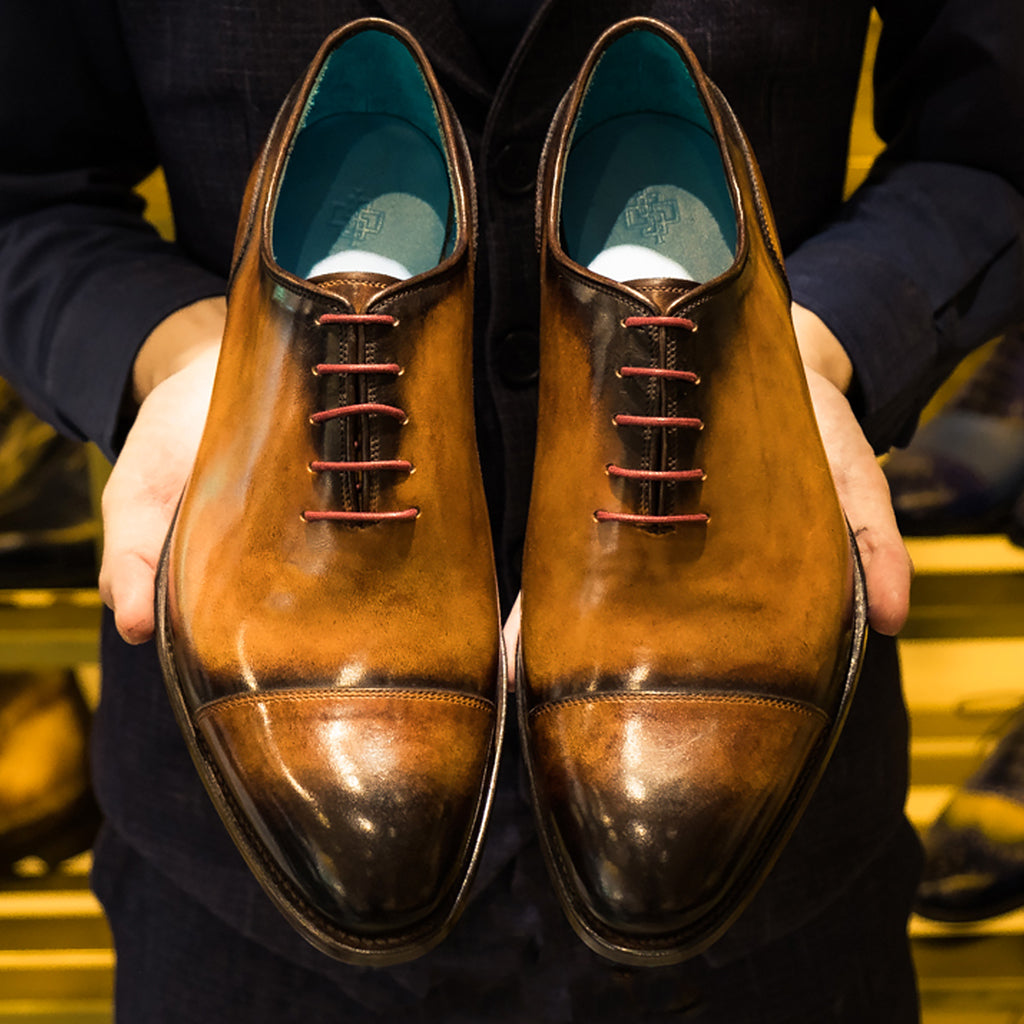 "London Chic: The Iconic Fashion Style That Inspires Dominique Saint P ...